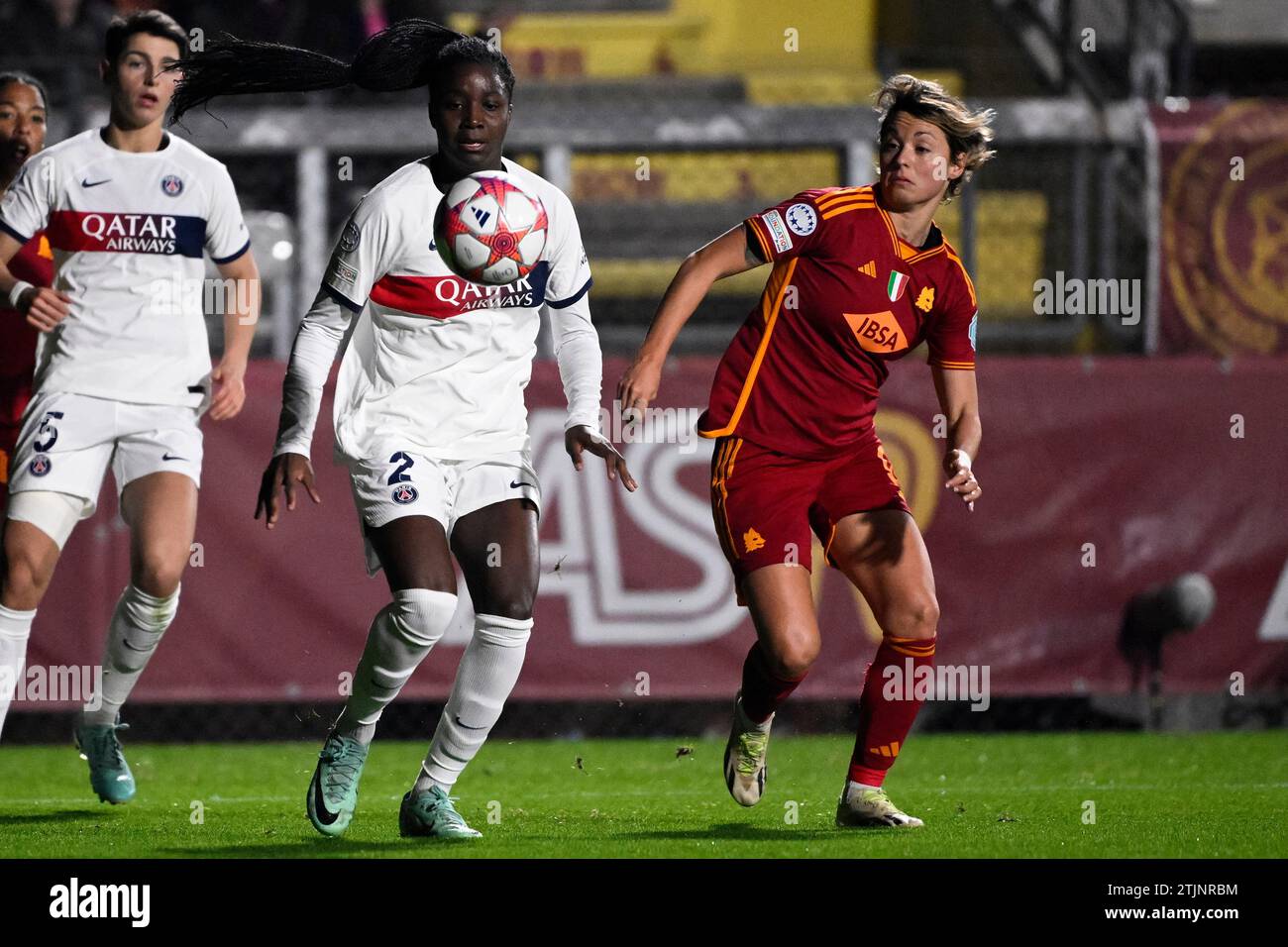 Thiniba samoura paris saint germain -Fotos und -Bildmaterial in hoher ...