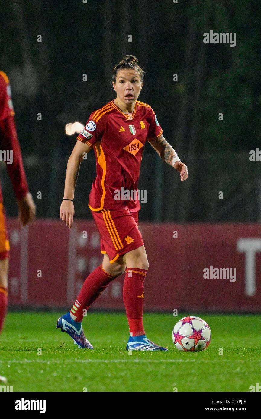 Rom, Italien. Dezember 2023. Elena Linari (AS Roma) beim Gruppenspiel C ...