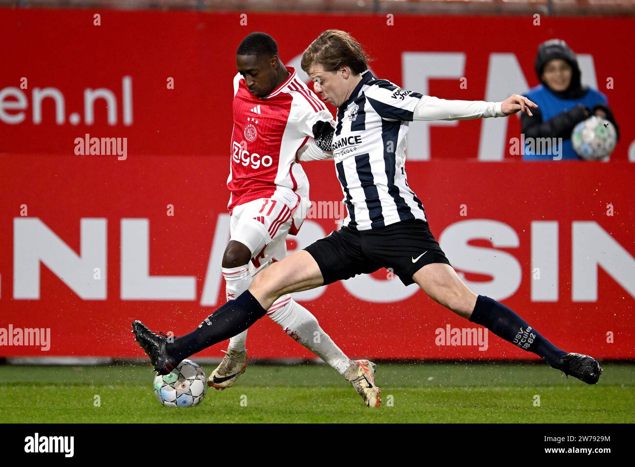 UTRECHT - (l-r) Carlos Forbs of Ajax, Tim Pieters von USV Hercules ...