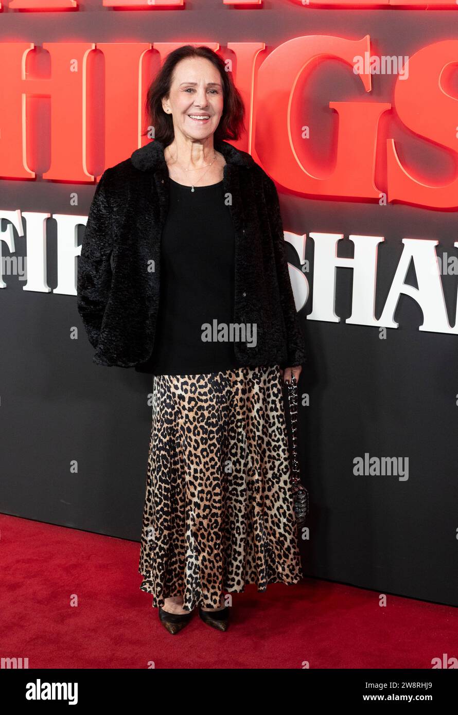 Dame Arlene Phillips nimmt am 14. Dezember 2023 im Phoenix Theatre in ...