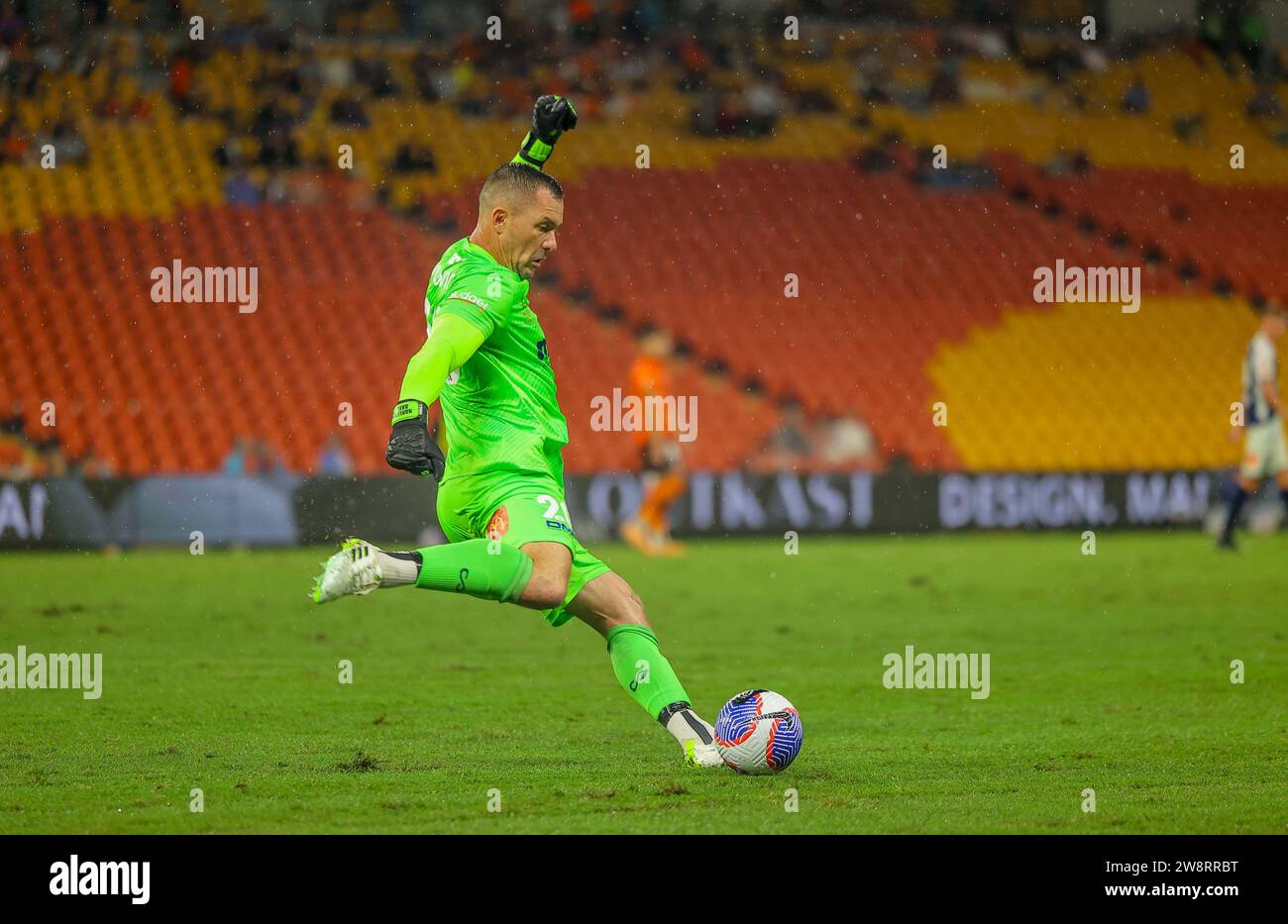 Brisbane, Australien. Dezember 2023. Daniel Vukovic (20 Central Coast ...