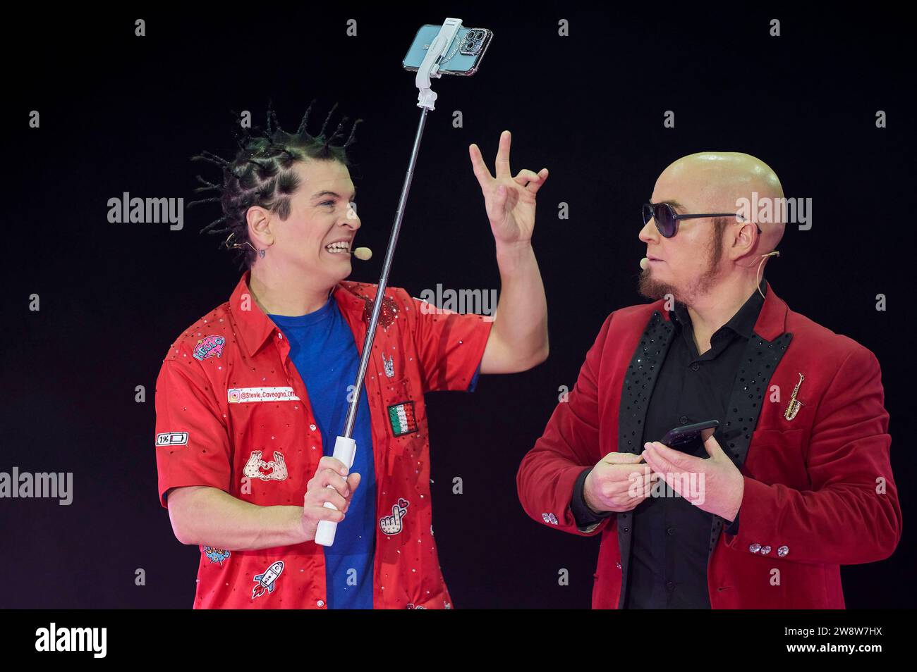 Steve & Jones Caveagna bei der Premiere des Weihnachtscircus Hannover ...