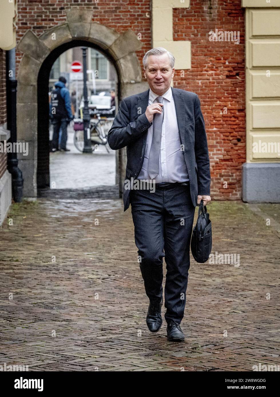 DEN HAAG – scheidender Staatssekretär für Justiz und Sicherheit Eric ...