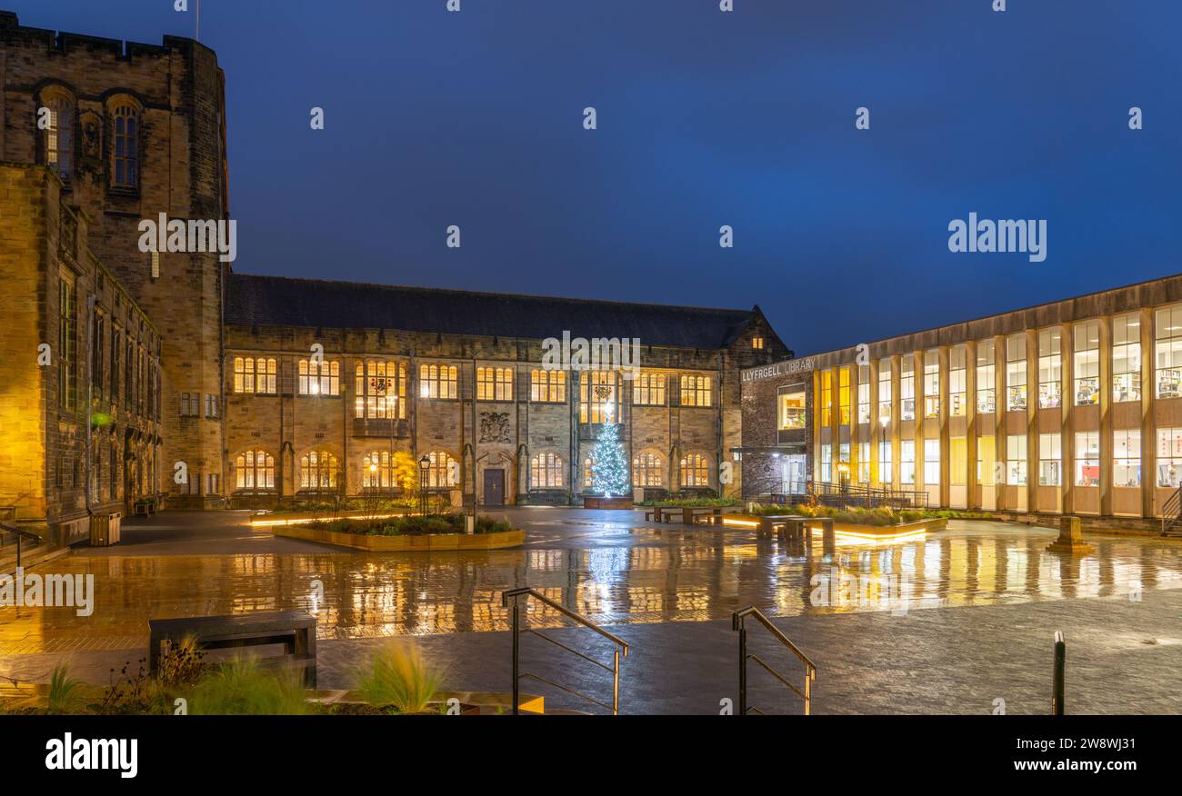 Bangor (North Wales) University Library an einem sehr nassen ...