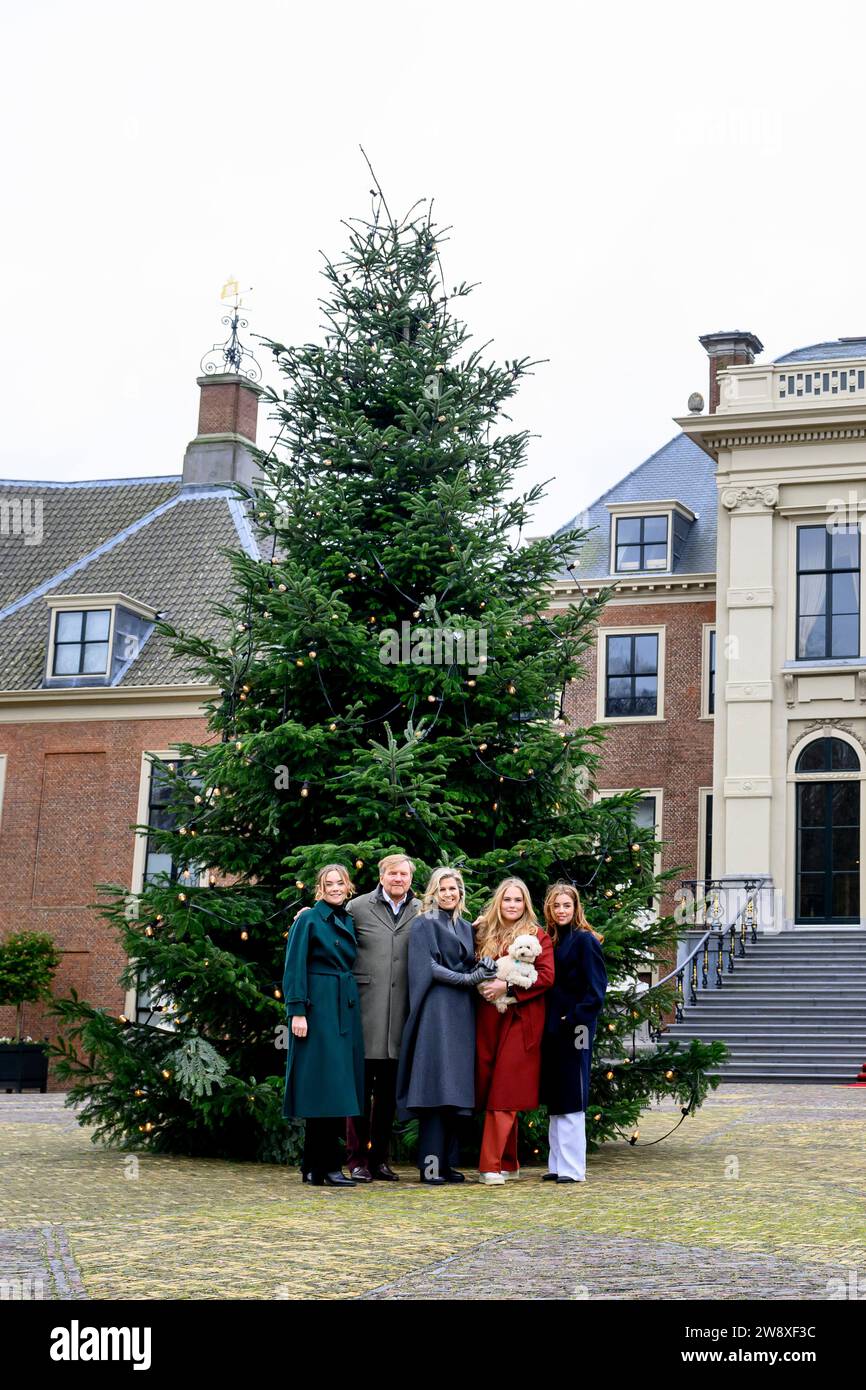DEN HAAG, 22-12-2023, Paleis Huis Ten Bosh Najaarfotosessie 2023 bij ...