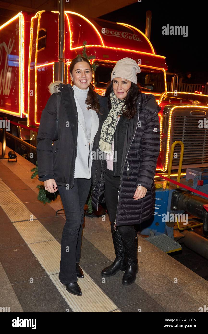 Mariella Ahrens R. mit Tochter Lucia von Faber-Castell l. - Coca-Cola ...