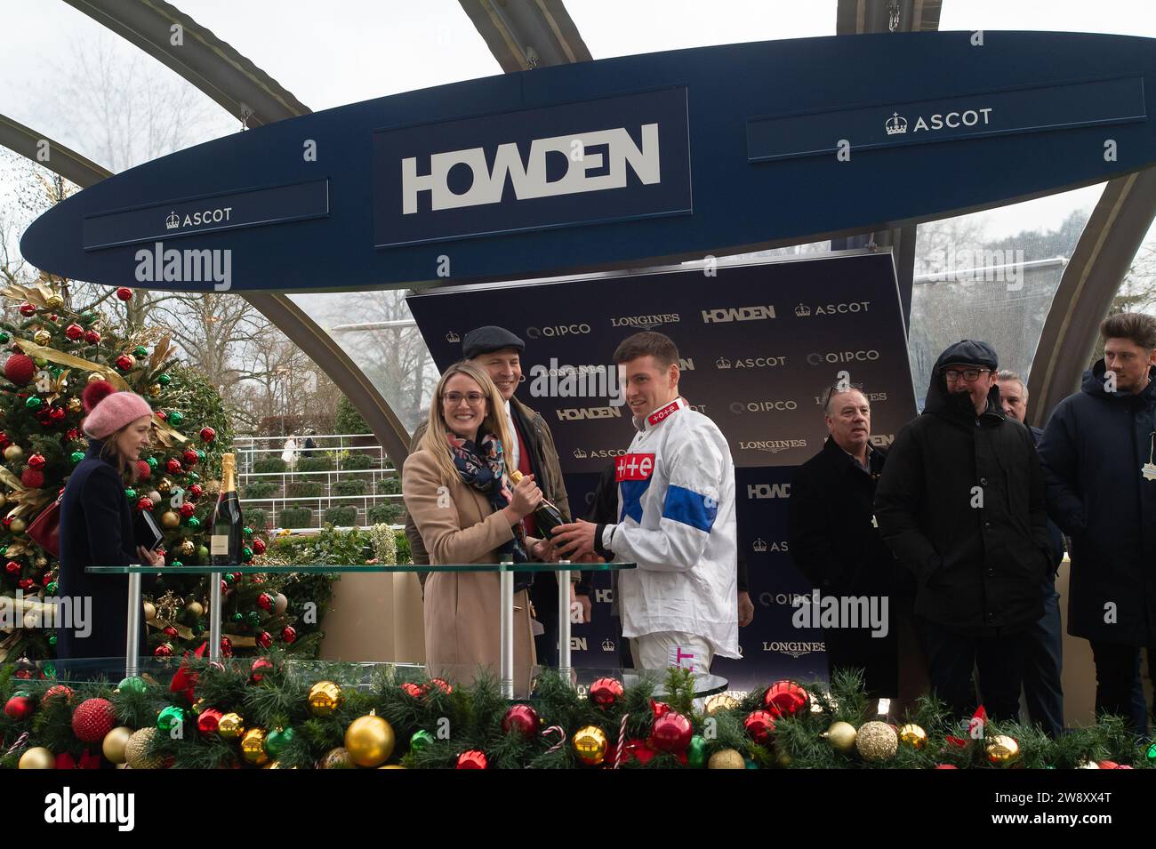 Ascot, Berkshire, Großbritannien. Dezember 2023. Die Winners ...