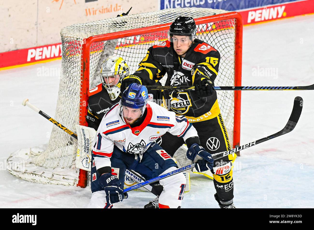 Eishockey - DEL 2: Krefeld Pinguine vs Kassel Huskies am 22.12.2023 in ...