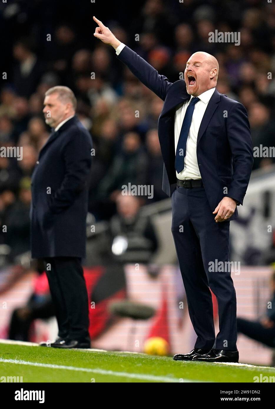 Everton-Trainer Sean Dyche (rechts) und Tottenham Hotspur-Manager Ange ...