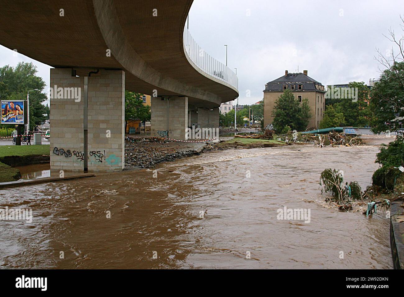 Hochwasser hochwasser hochwasser hochwasser -Fotos und -Bildmaterial in hoher Auflösung - Seite ...