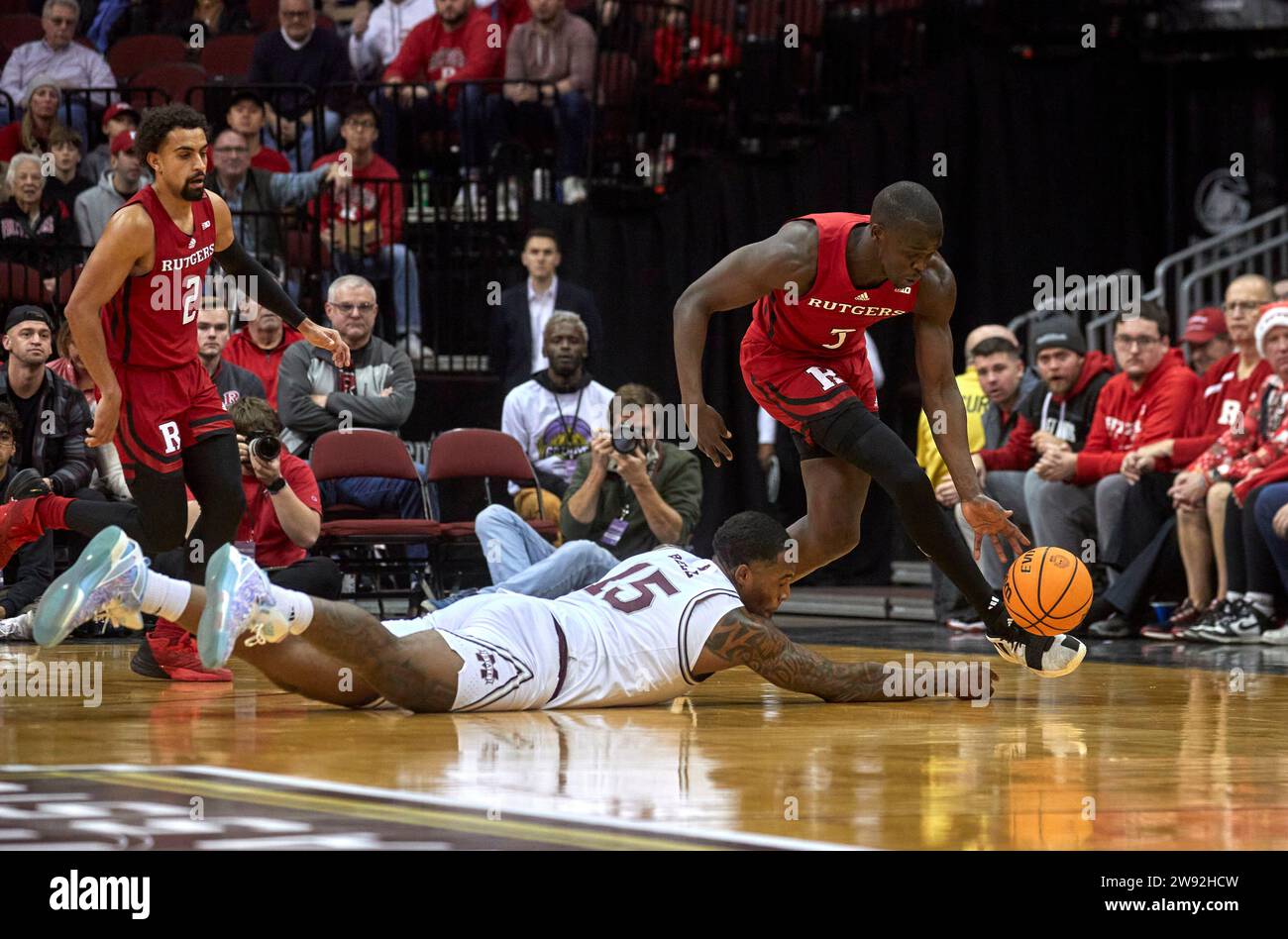 Mississippi State Bulldogs Stürmer Jimmy Bell Jr. (15) und Rutgers ...