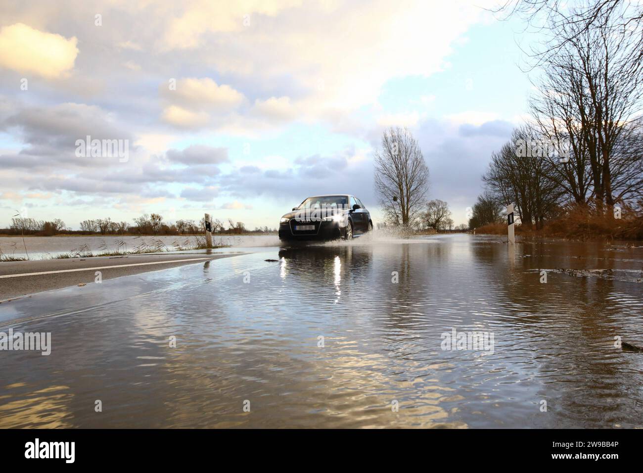 Spannende Landkreis Gifhorn Hochwasser Fotos