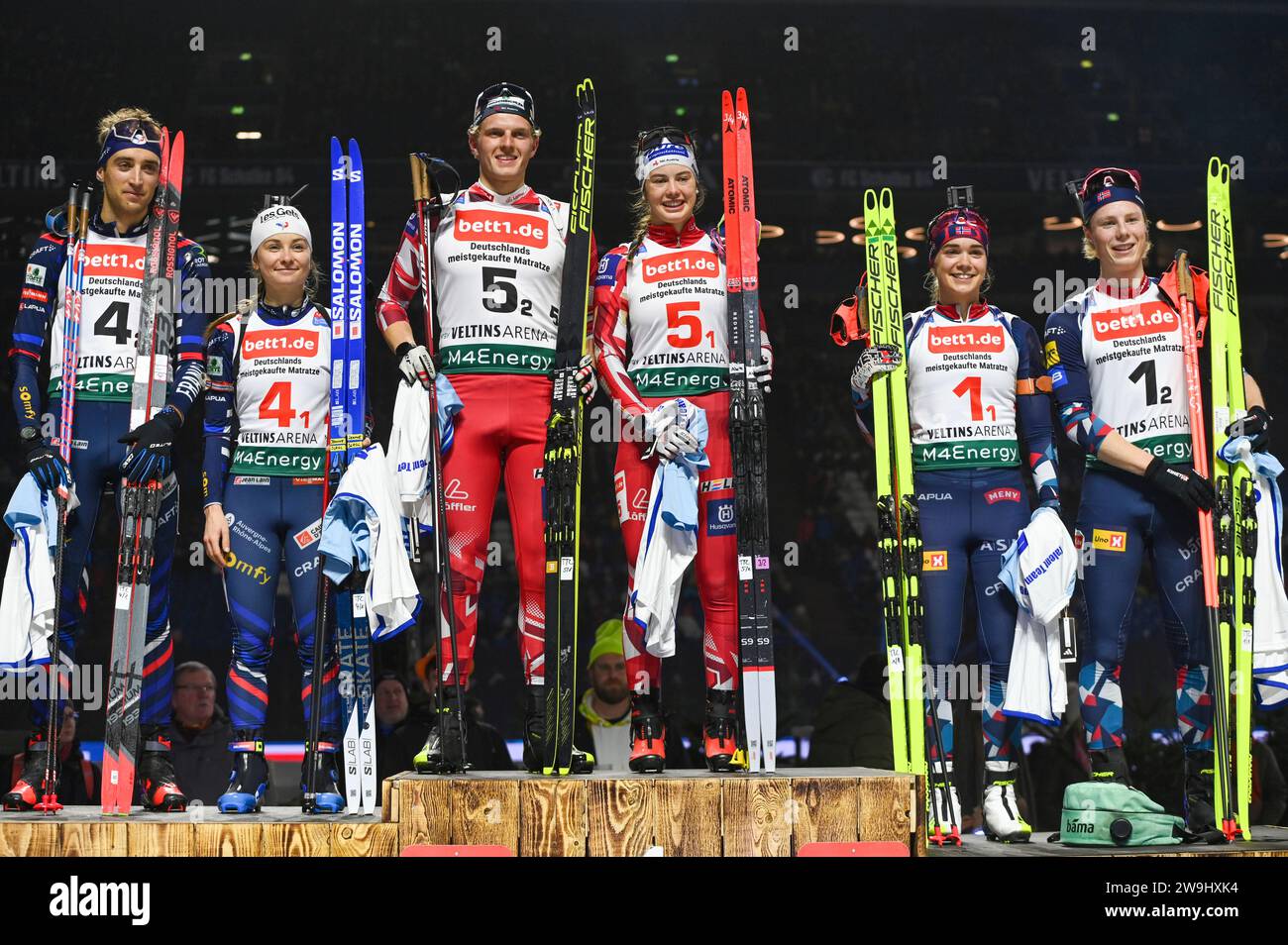 Gelsenkirchen, Deutschland. Dezember 2023. Siegerehrung WTC Biathlon ...