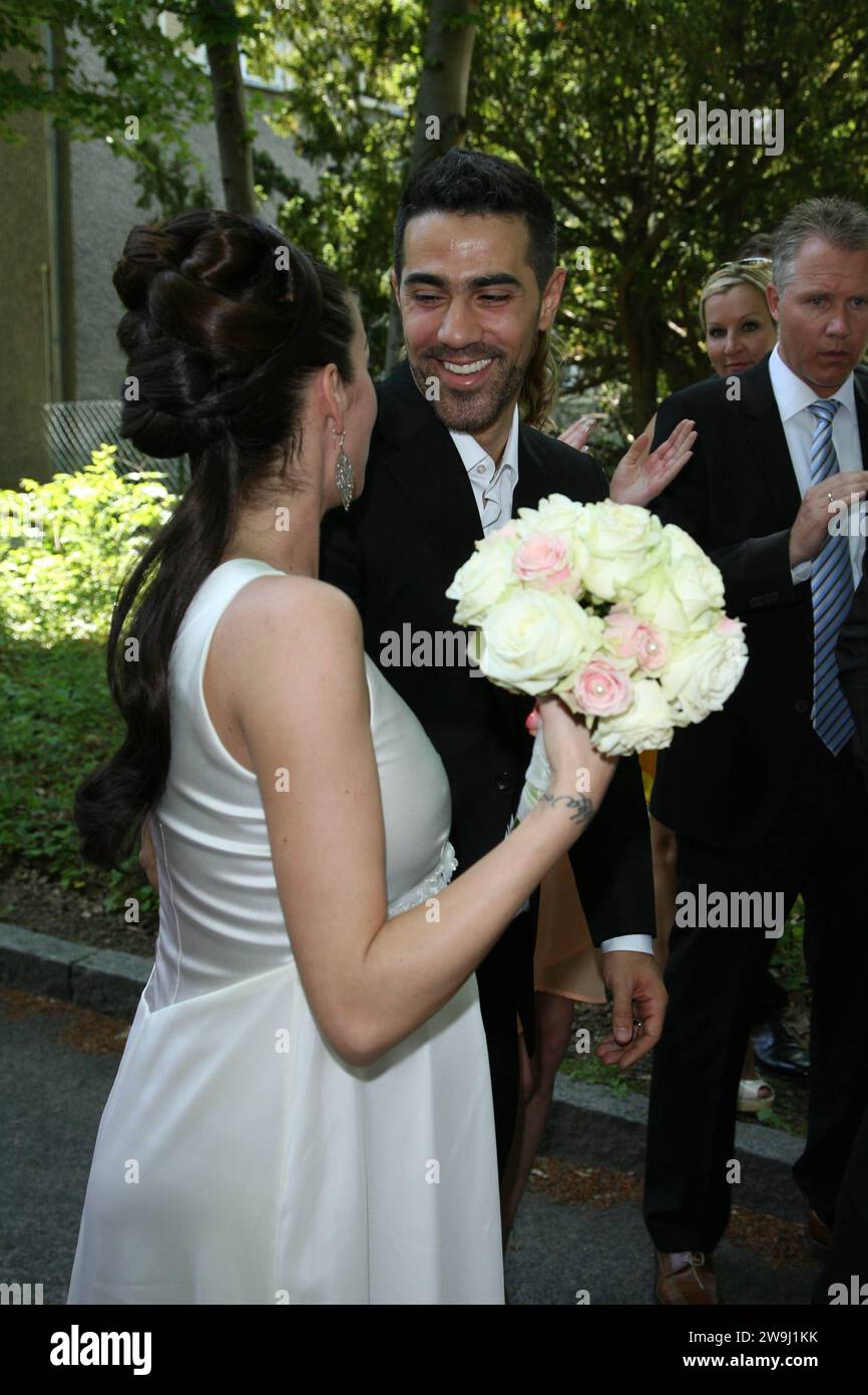 Hochzeit von Bushido 33 / Anis Mohamed Youssef Ferchichi und seine schwangere Freundin Anna ...