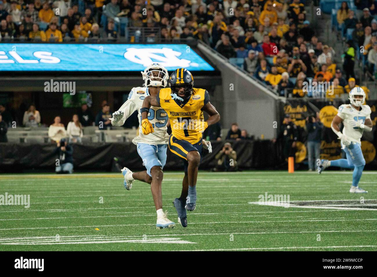 Charlotte, NC, USA. Dezember 2023. 27. Dezember 2023: Traylon Ray ...