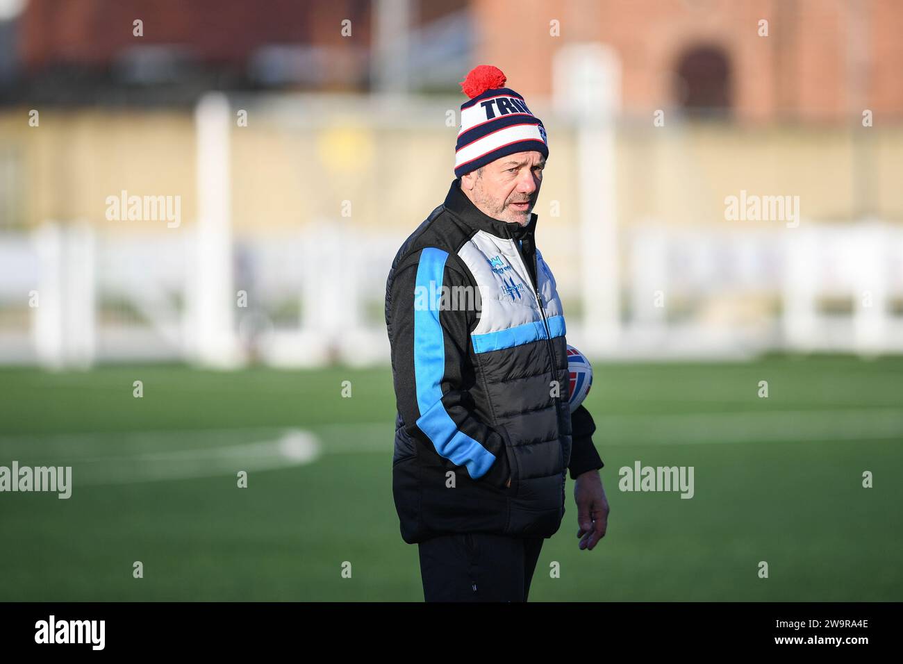 Wakefield, England – 17. November 2023 – Darryl Powell Head Coach der ...