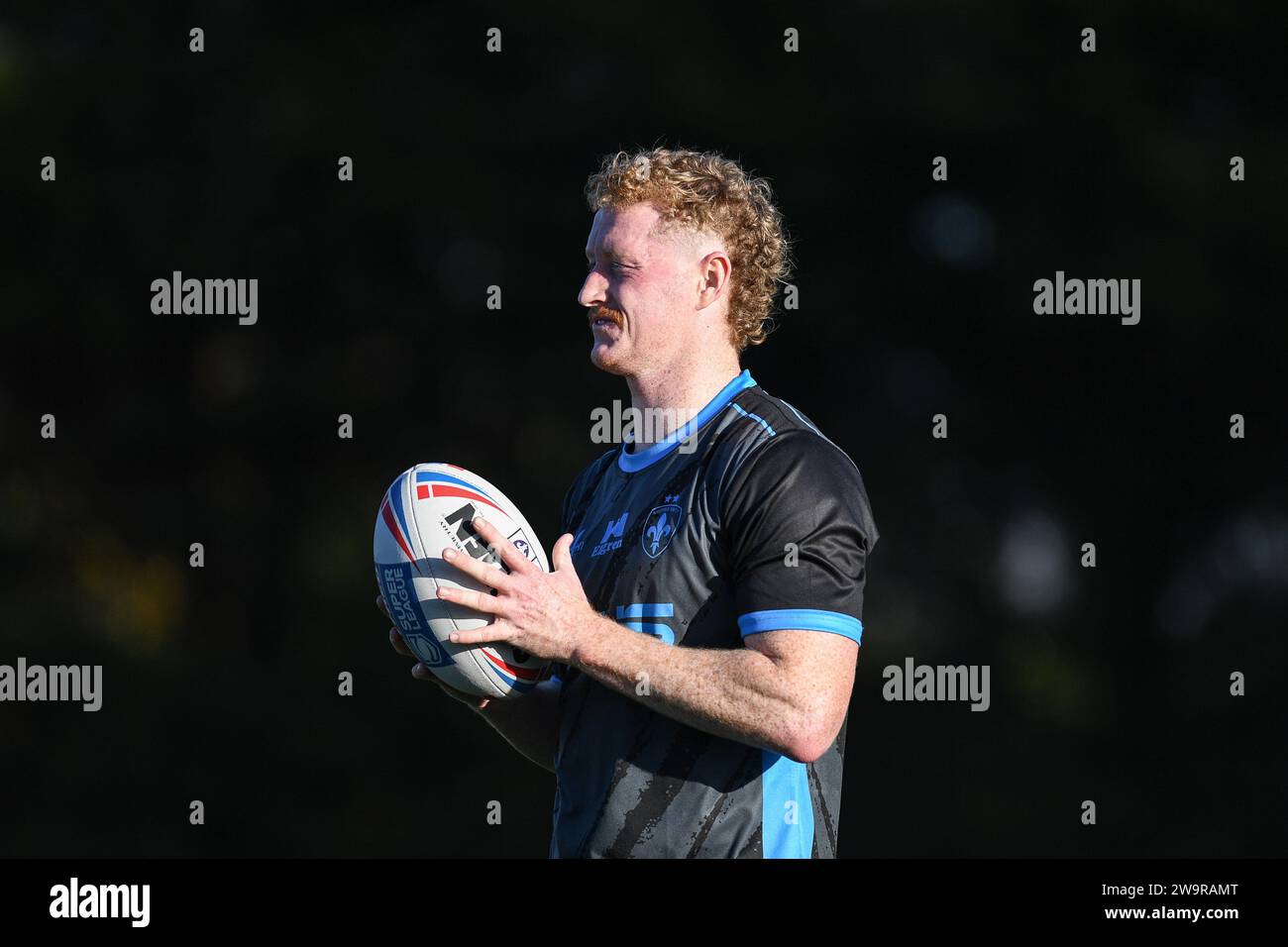 Wakefield, England – 17. November 2023 – Wakefield Trinity's Lachlan ...