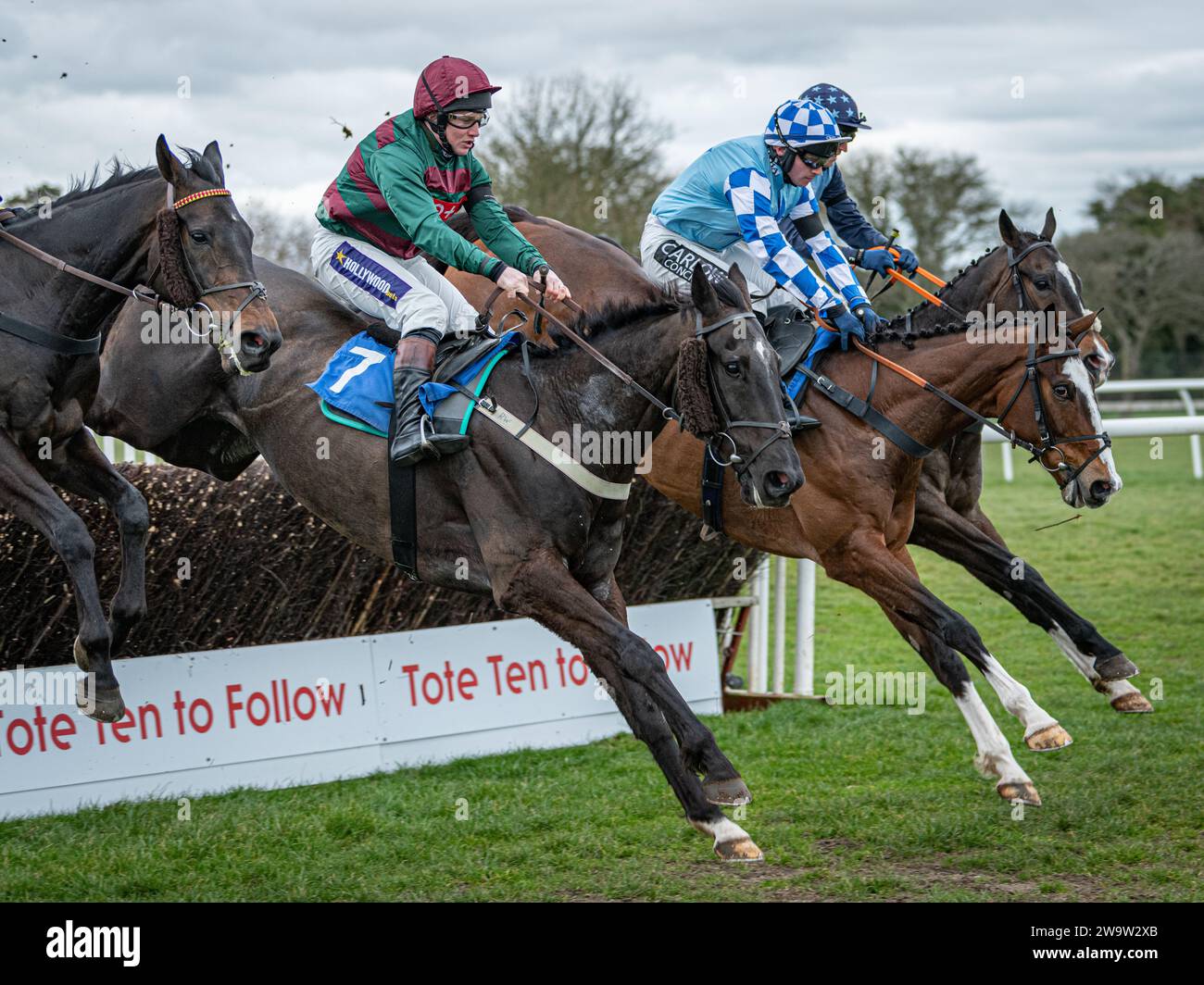 Jamie moore reitet edeiffs elton -Fotos und -Bildmaterial in hoher ...