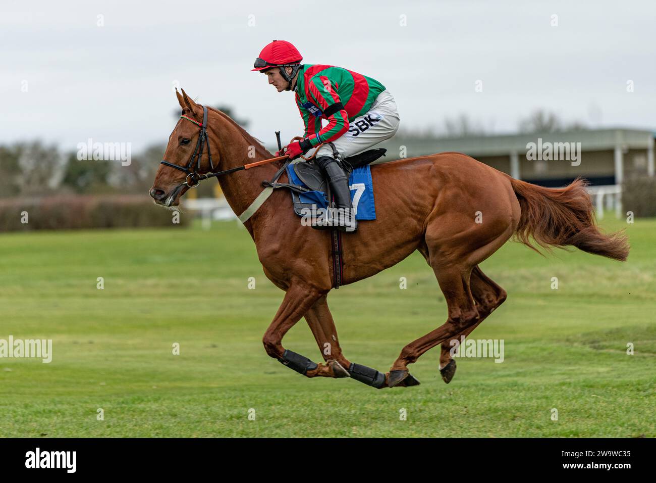 Tom bellamy reitet tanz mit feuer -Fotos und -Bildmaterial in hoher ...