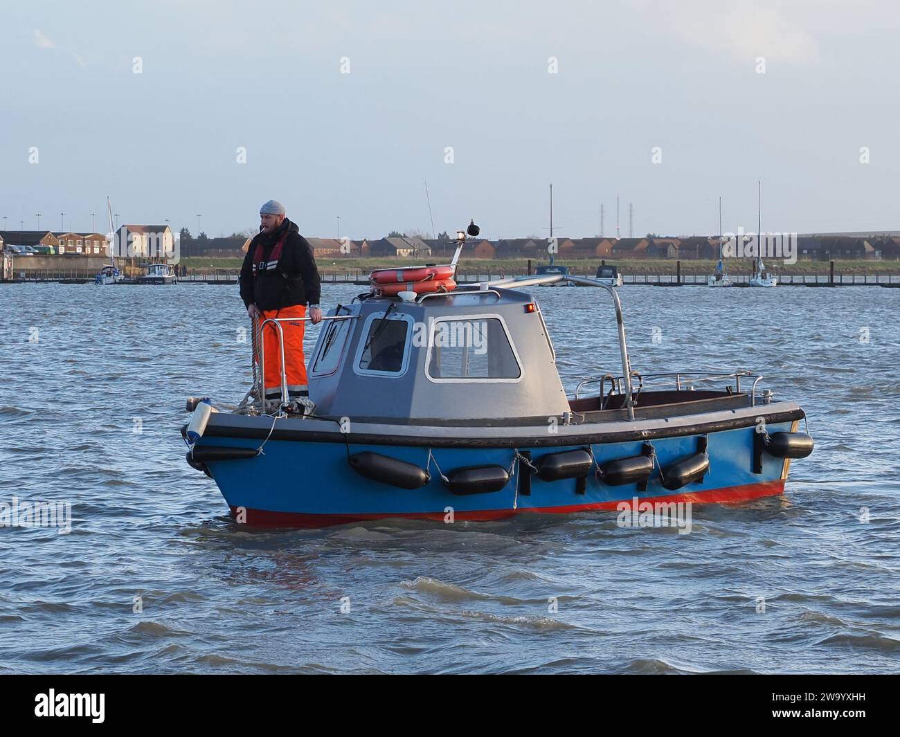 Erstaunlich Ein Schiff Sturmen Fotos