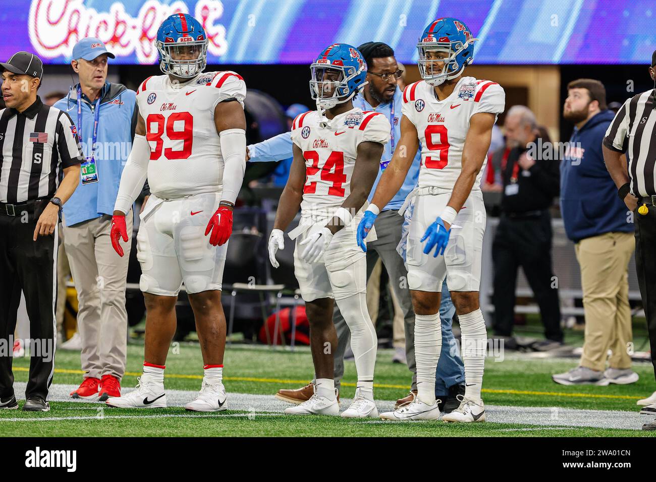 30. Dezember 2023: OLE Miss Captains für den Chick-Fil-A Peach Bowl: JJ ...