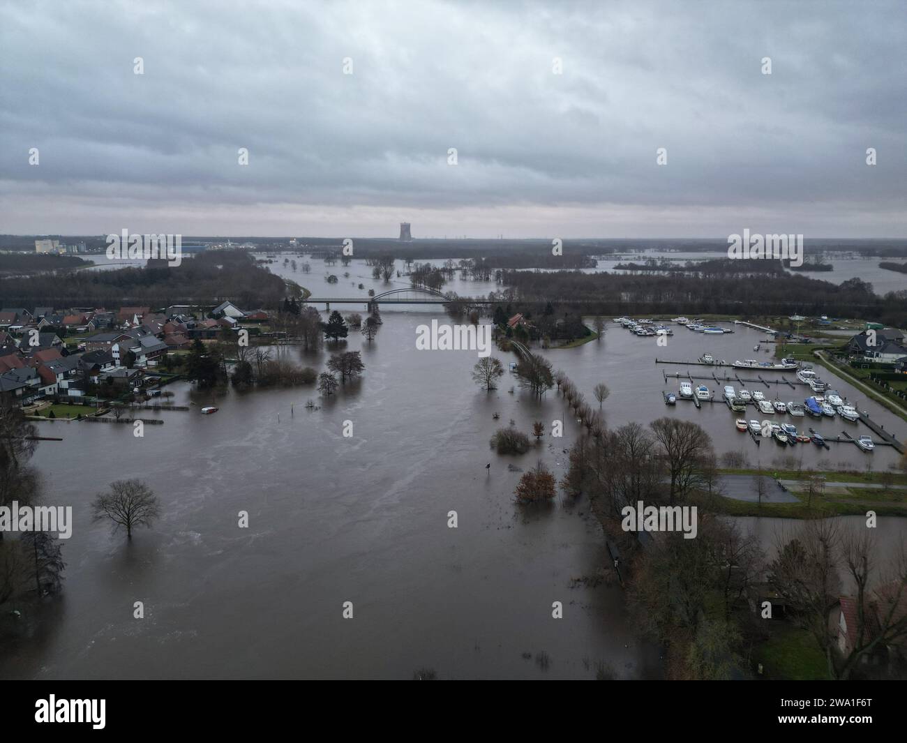 Haren, Deutschland. Januar 2024. Blick auf das Hochwassergebiet ...