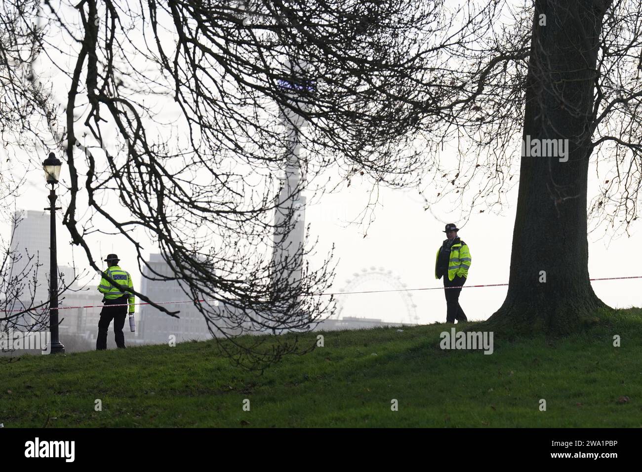 Metropolitan Police Officers in Primrose Hill, Camden, Nord-London, wo ...