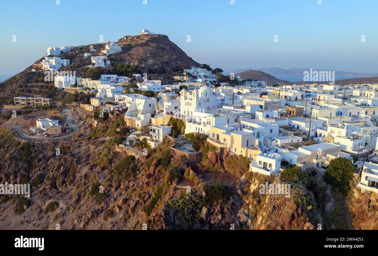 Plaka village -Fotos und -Bildmaterial in hoher Auflösung – Alamy