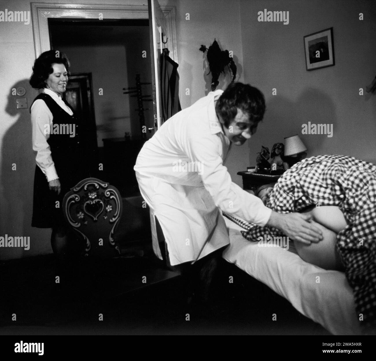 Alpenglüh’n im Dirndlrock, Softsexfilmkomödie, Deutschland 1974, Regie ...