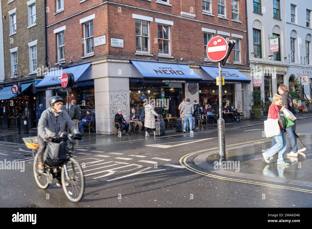 Old compton street -Fotos und -Bildmaterial in hoher Auflösung – Alamy