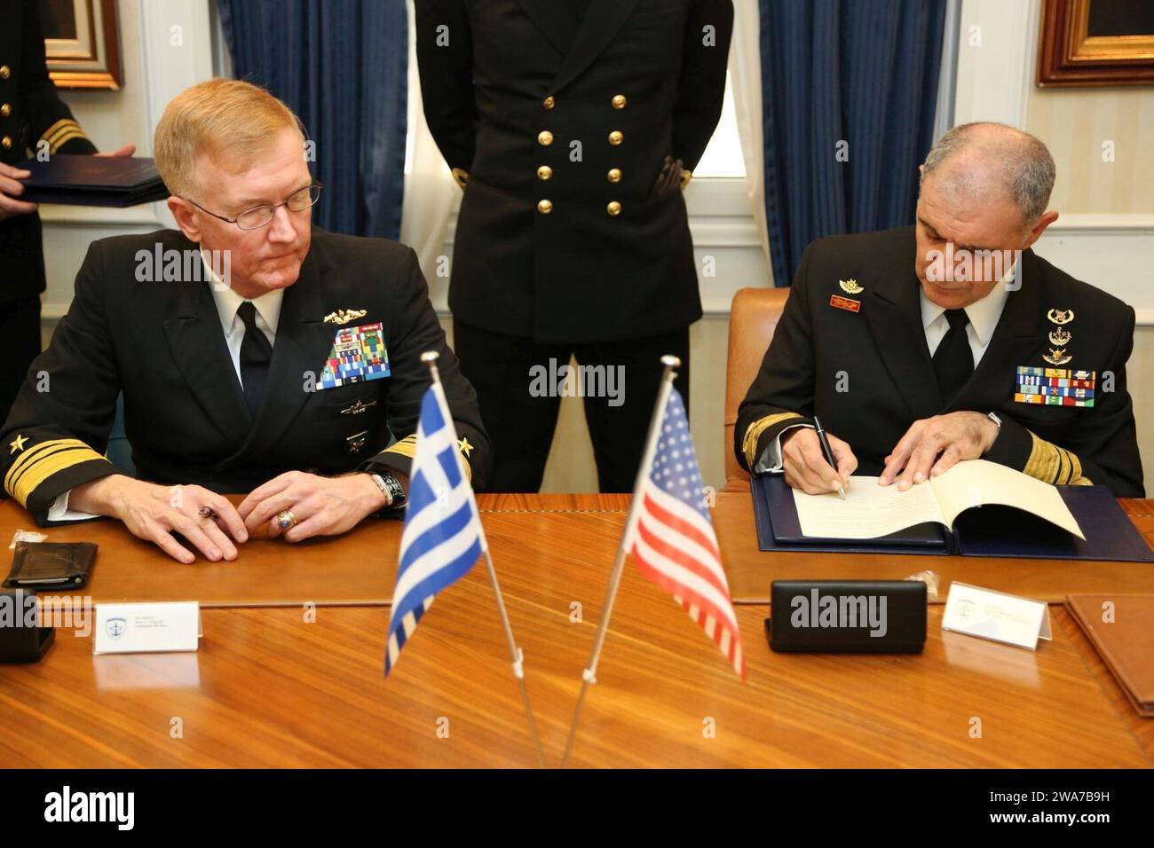 US-Streitkräfte. 160223-ZZ999-008 ATHEN, Griechenland (23. Februar 2016 ...