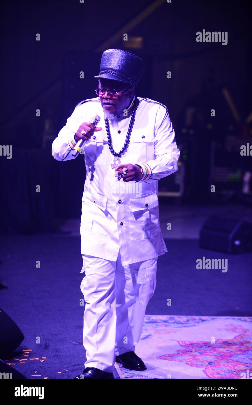 MIRAMAR, FLORIDA – DEZEMBER 31: Roots Reggae-Sänger Luciano, tritt live ...