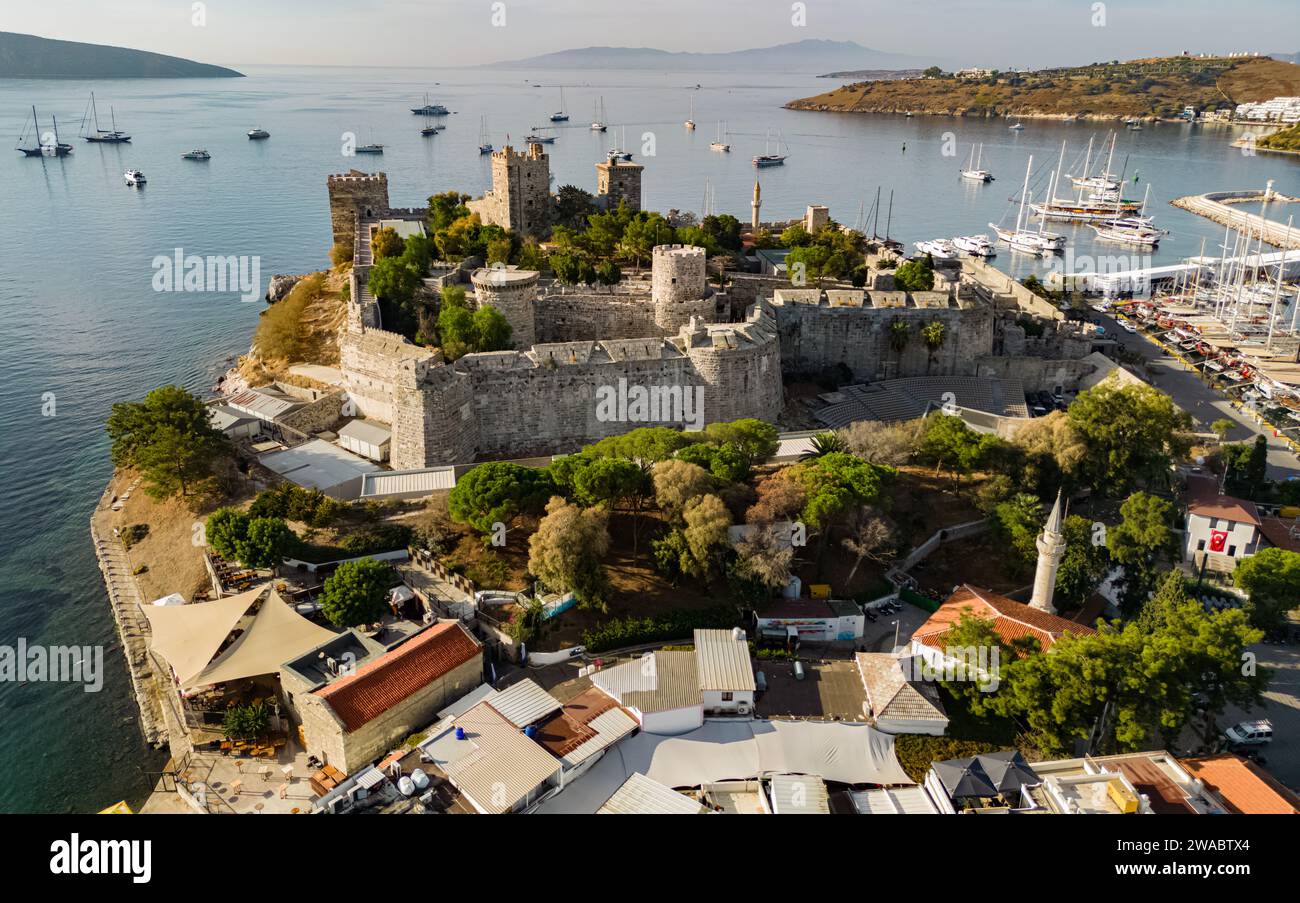 Luftaufnahme von schloss bodrum -Fotos und -Bildmaterial in hoher ...
