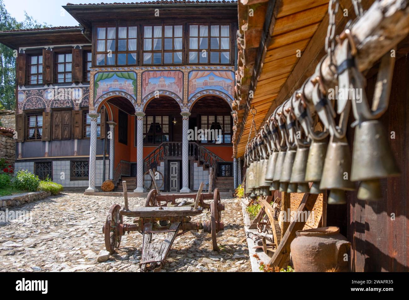Edificio tradicional historico -Fotos und -Bildmaterial in hoher Auflösung – Alamy