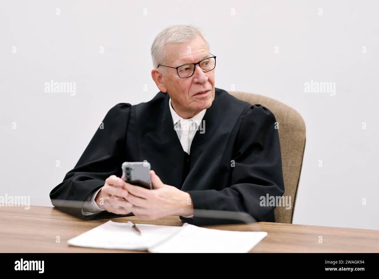 Anwalt Dirk Kruse beim Prozess des Angeklagten Thomas Drach vor dem ...