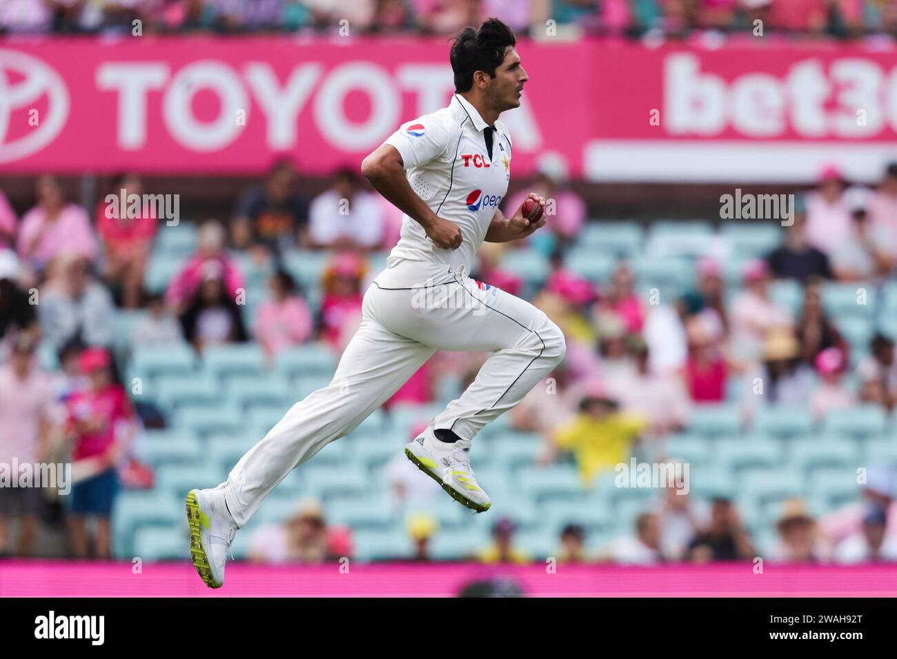 Sydney, Australien, 5. Januar 2024. Mir Hamza aus Pakistan spielt gegen ...