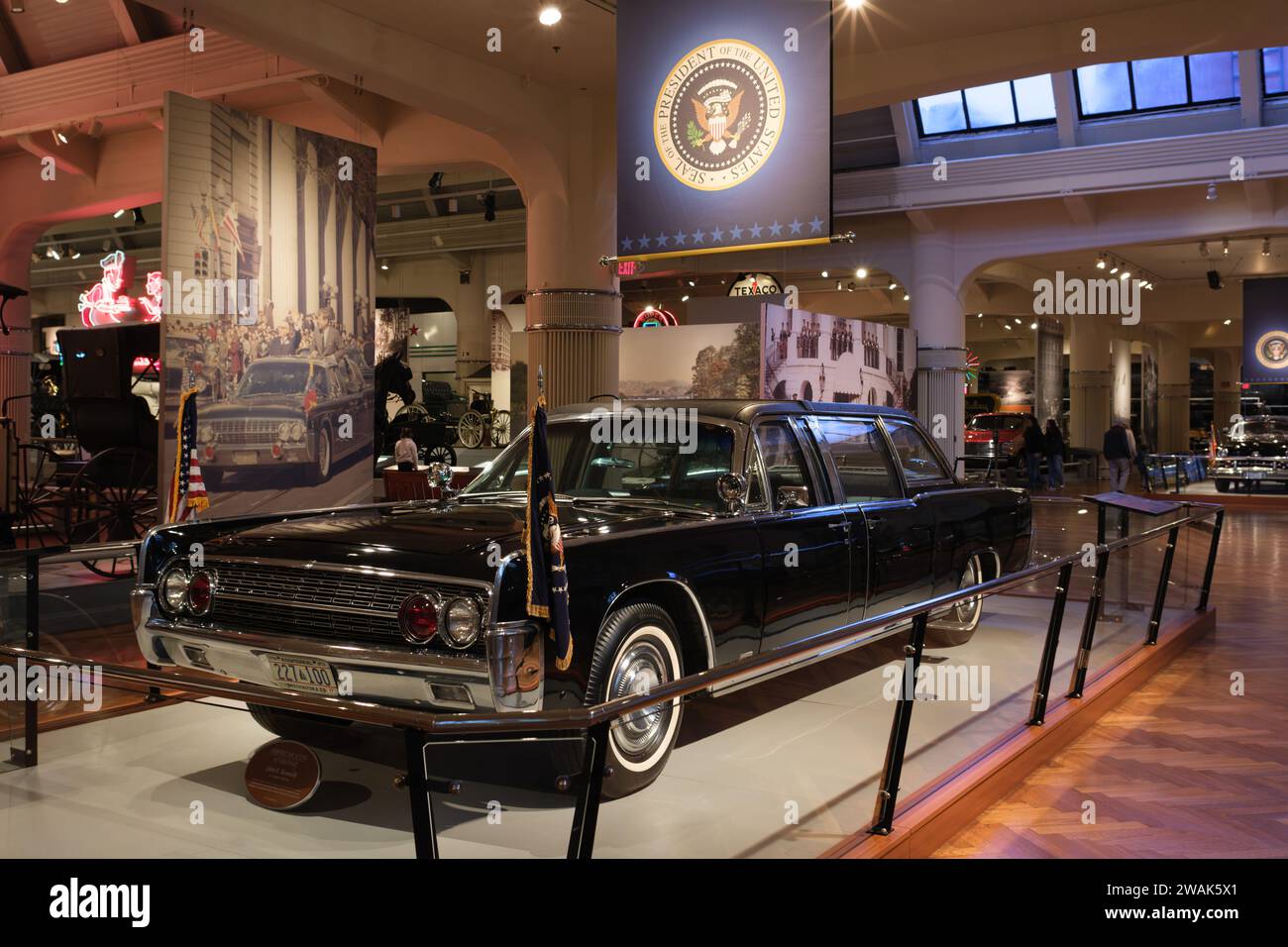 Die Lincoln Continental Limousine von 1961, in der Präsident John F ...