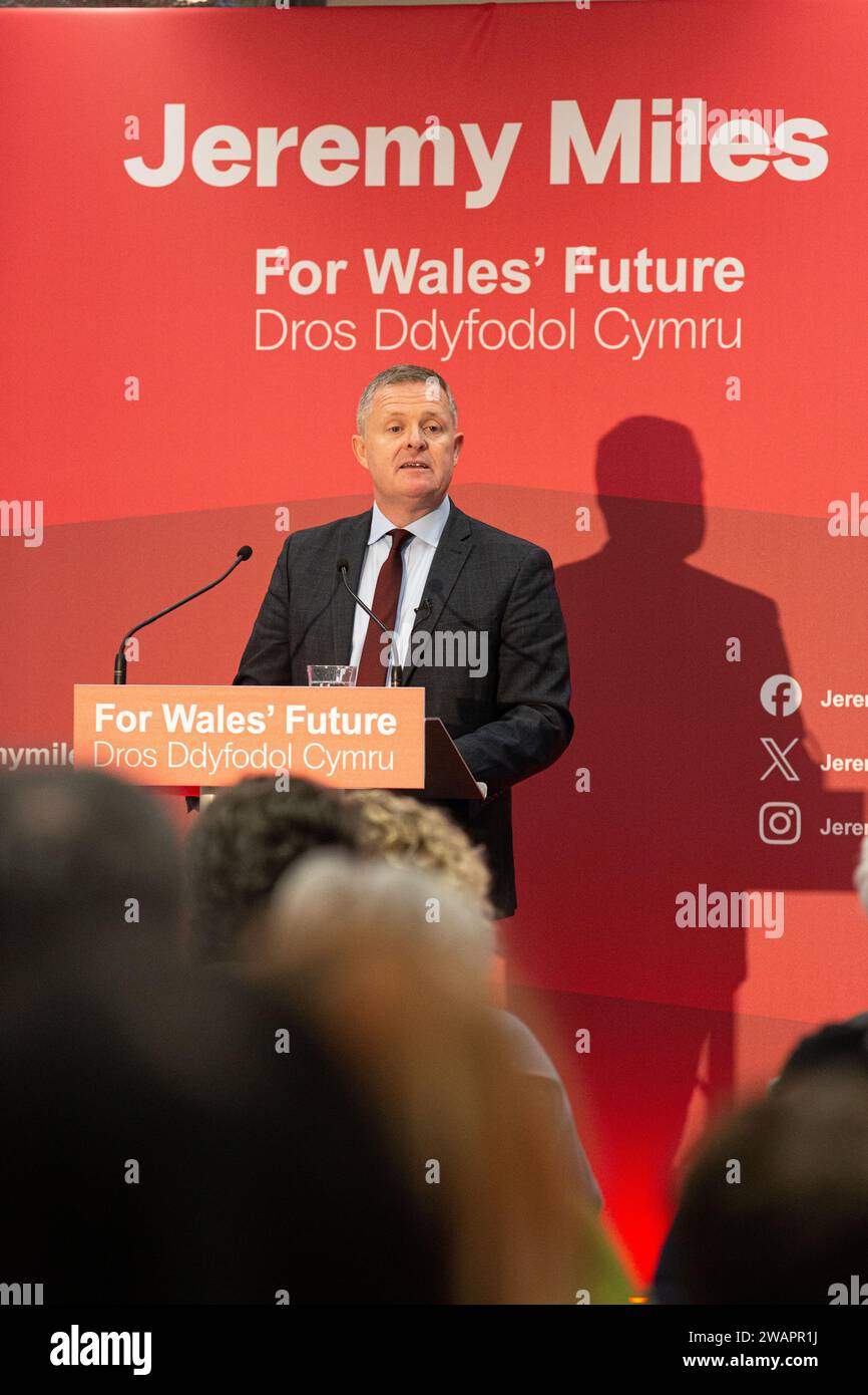 Start der Jeremy Miles Kampagne, um der nächste Führer der walisischen ...