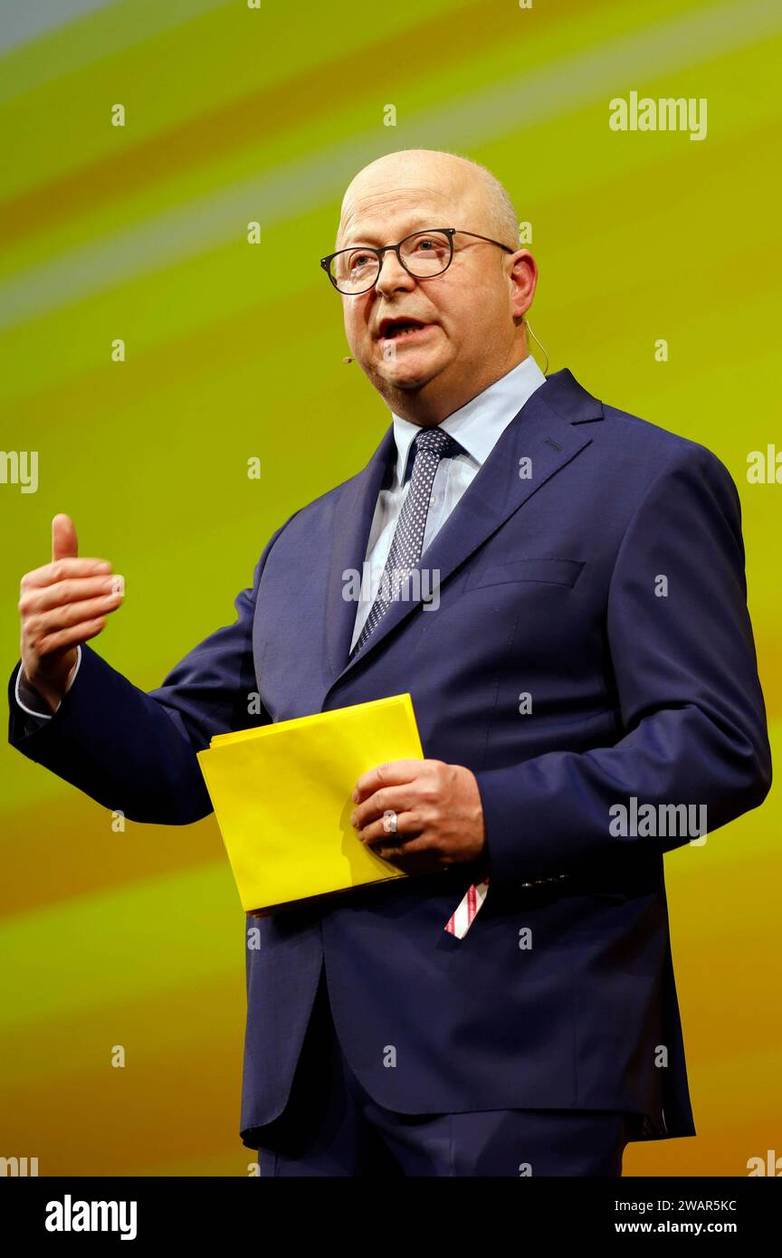 Michael Theurer beim FDP Dreikönigstreffen 2024 im Stuttgarter ...
