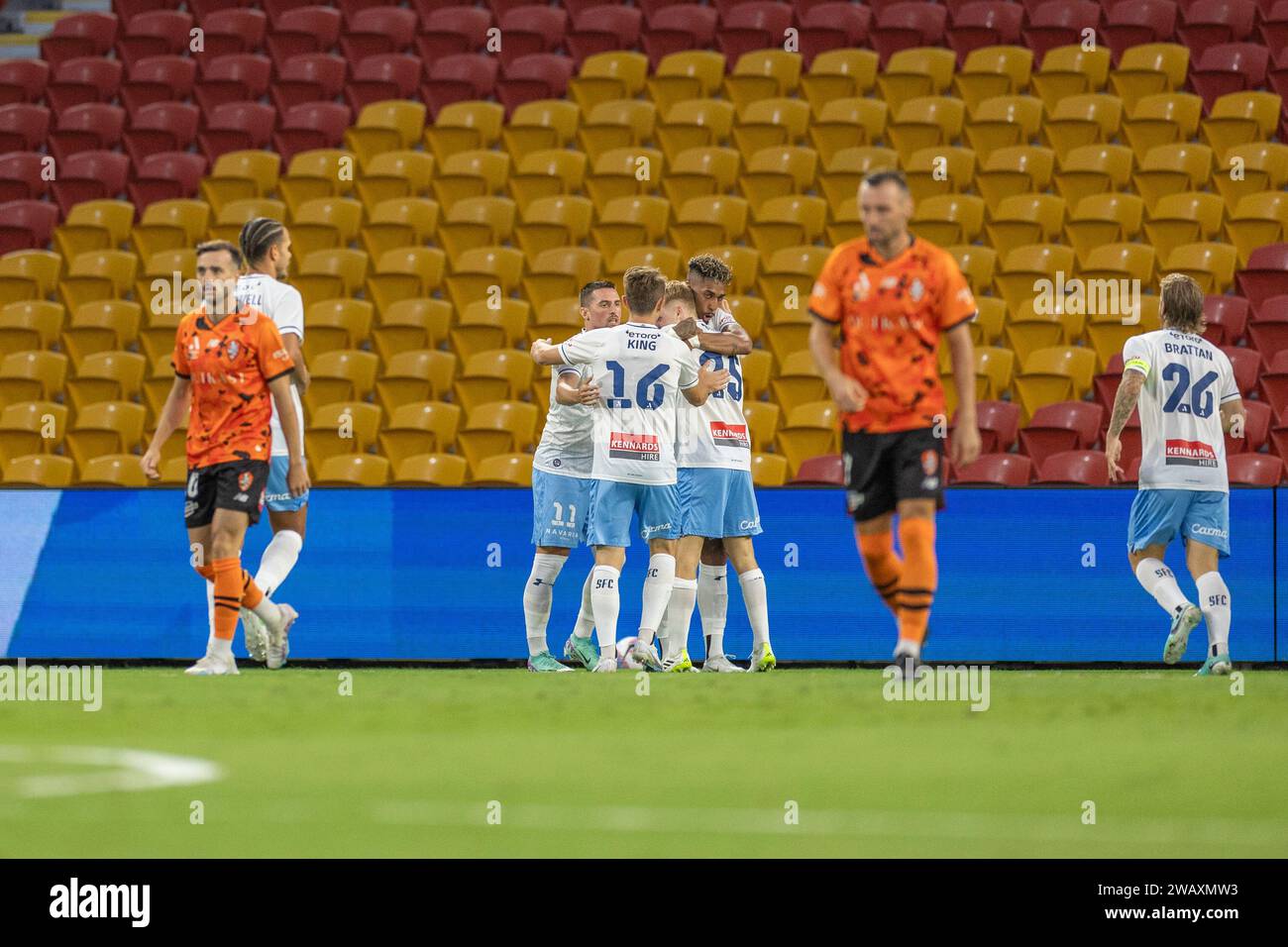 Brisbane, Australien. Januar 2024. Die Spieler des Sydney FC feiern ihr ...