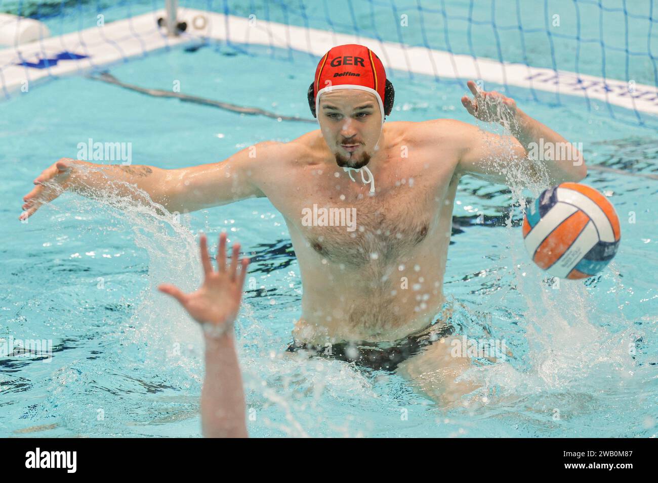 (240108) -- ZAGREB, 8. Januar 2024 (Xinhua) -- Torhüter Max Vernet ...