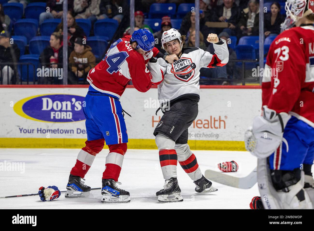 7. Januar 2024: Utica Comets Forward Chase Stillman (61) kämpft in der ...