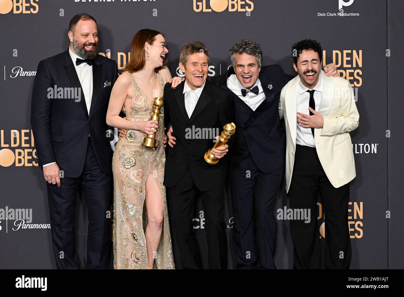 Beverly Hills, Usa. Januar 2024. Yorgos Lanthimos, Emma Stone, Willem Dafoe, Mark Ruffalo und ...