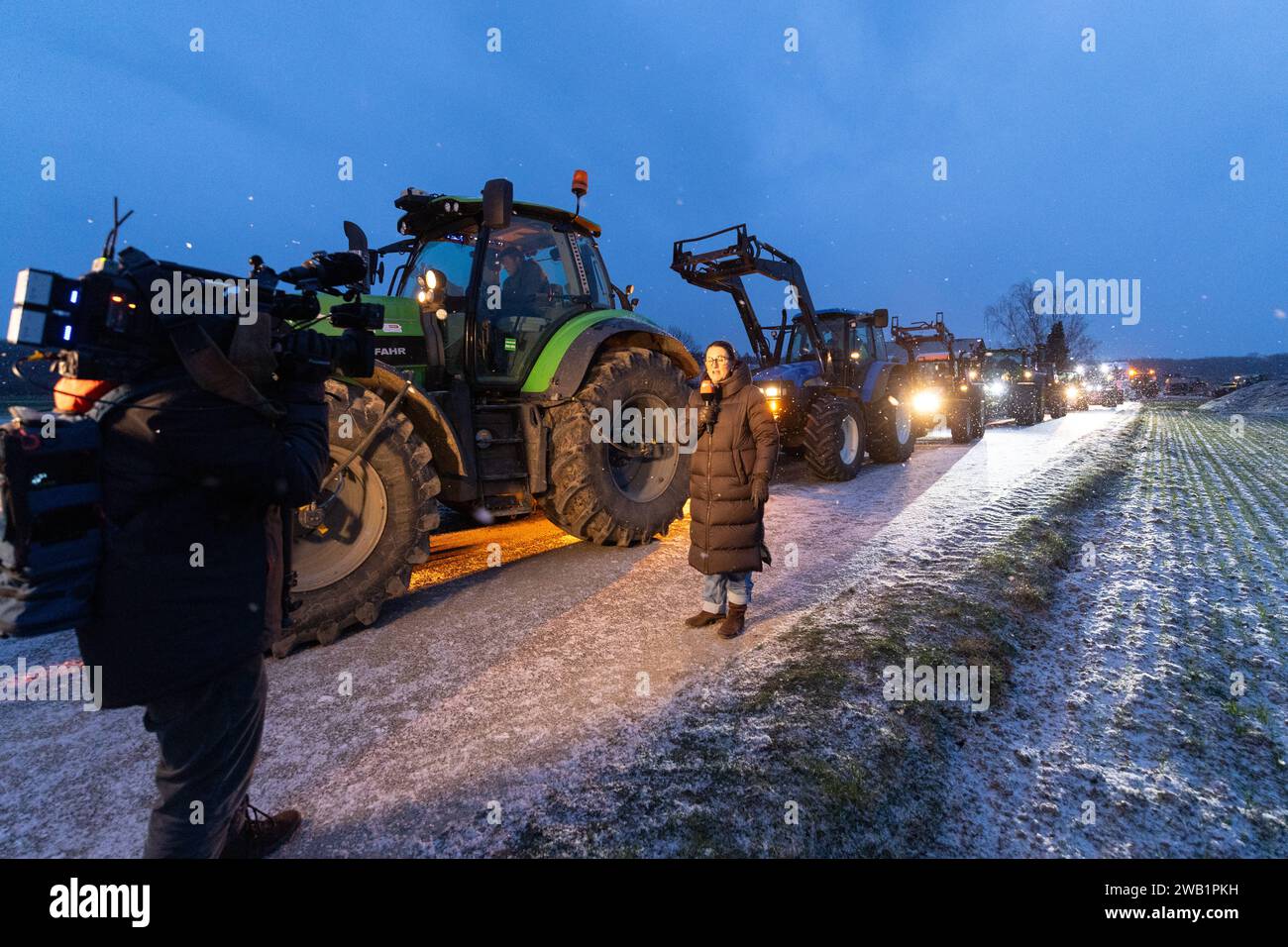 Startaufstellung von einem Traktor Konvoi in Wachtberg Villip im Rahmen ...