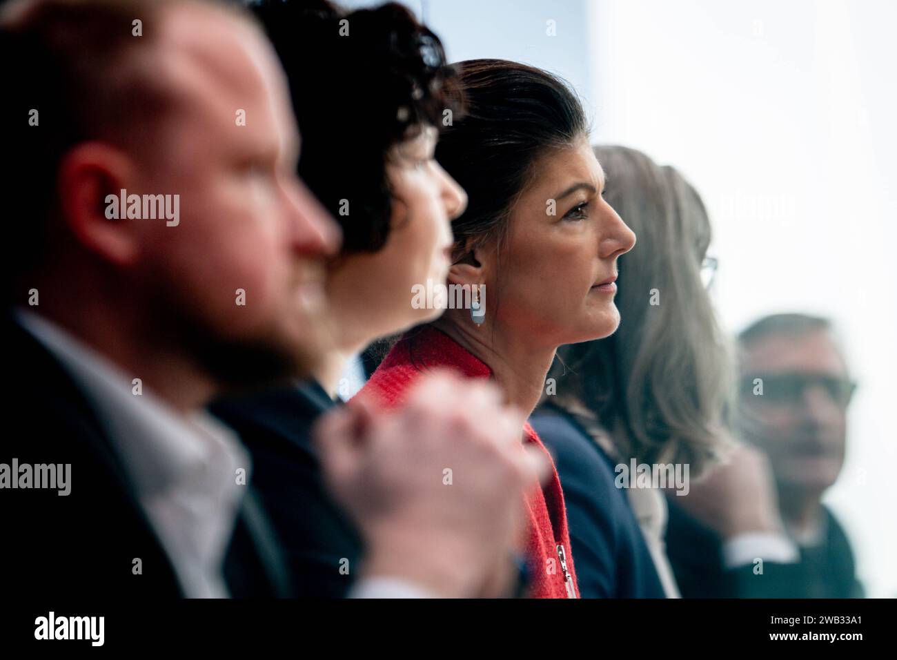 Bundespressekonferenz zur Gruendung der Partei Buendnis Sahra ...
