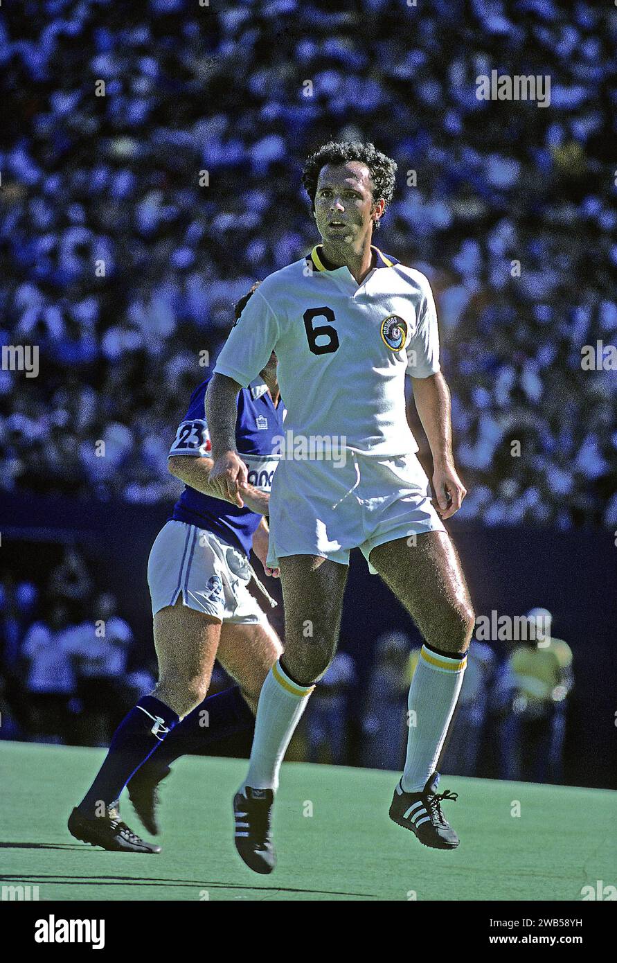 FRANZ BECKENBAUER, NEW YORK COSMOS gegen Vancouver, 7909. BECKENBAUER ...