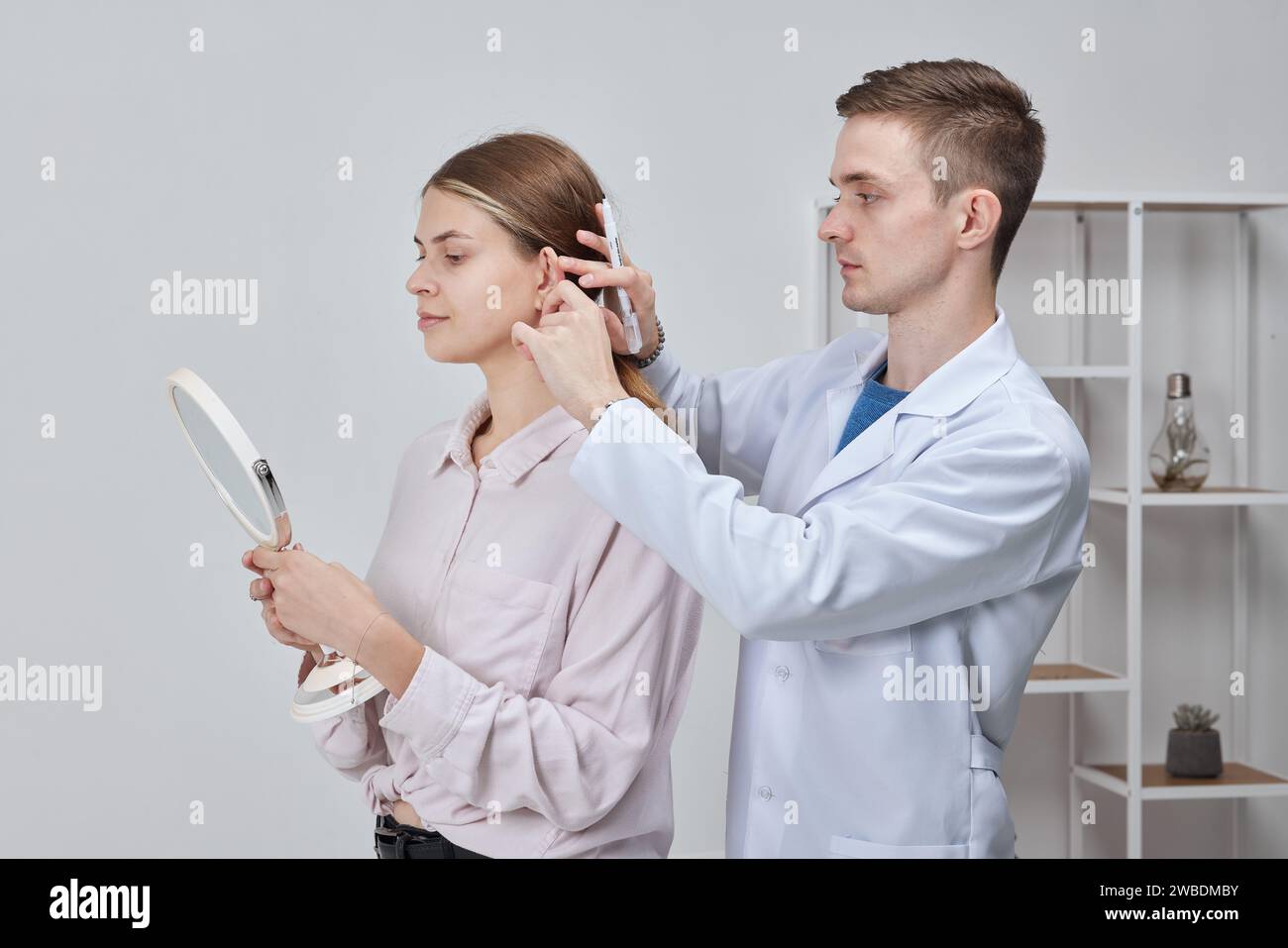 Ohr operation -Fotos und -Bildmaterial in hoher Auflösung – Alamy