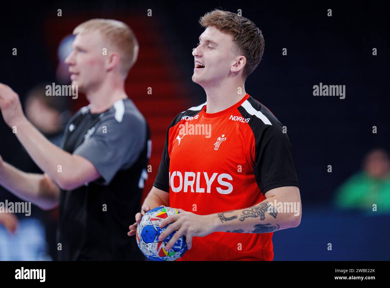 München, 10. Januar 2024, Emil Madsen und Magnus Saugstrup während der ...