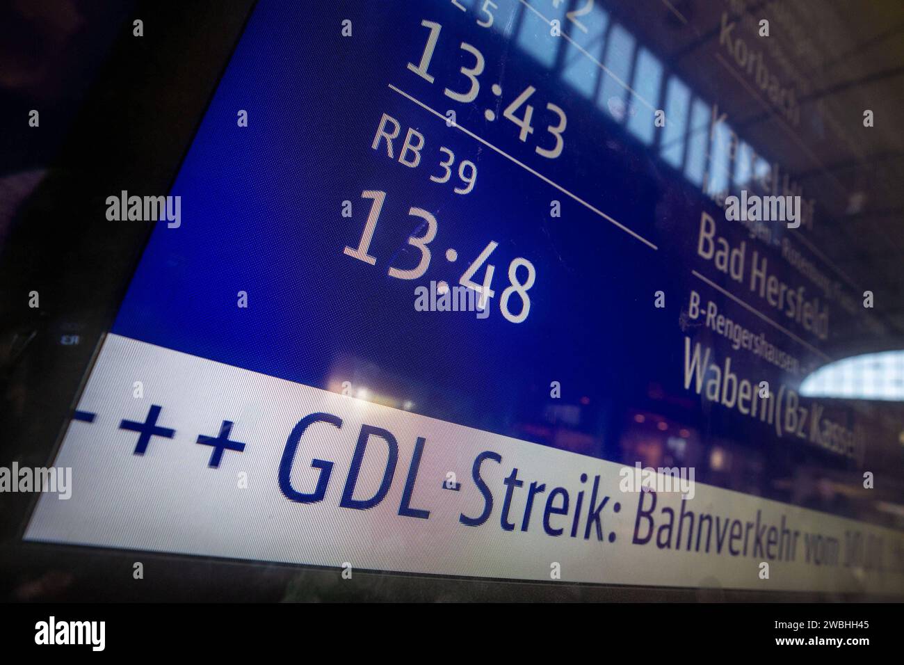 Kassel GDL-Streik in Kassel GDL-Streik - auf einer Anzeigentafel im Bahnhof Kassel-Wilhelmshöhe ...