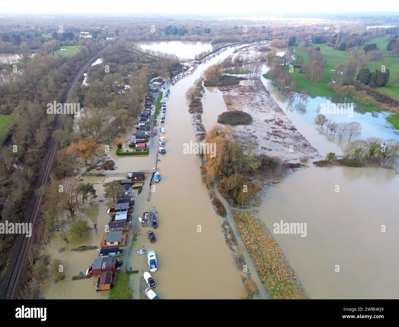 Nach den starken Regenfällen durch den Sturm Henk ist das Hochwasser in ...